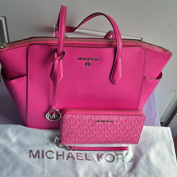 Michael Kors | Bags | Michael Kors Meduim Staffiano Pink Tote Bag With ...